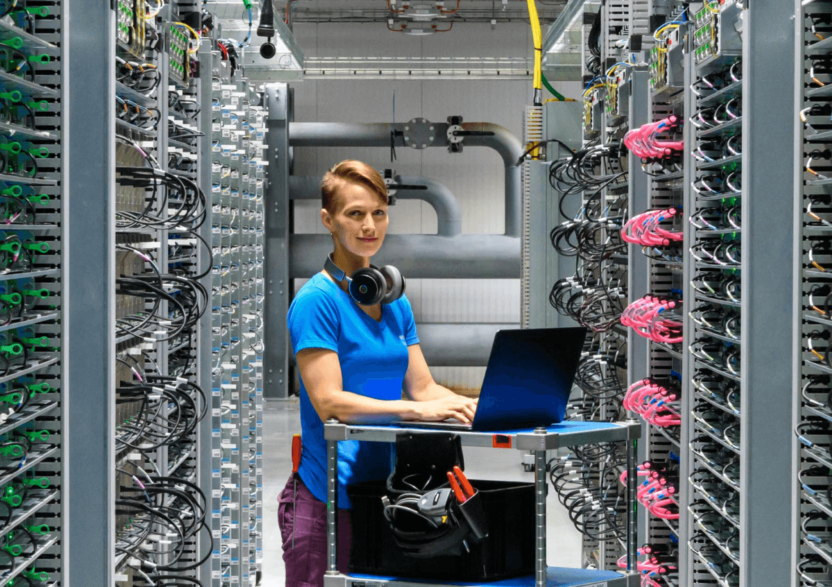 About us - Cloud Telephony & Comms For Business | Yay